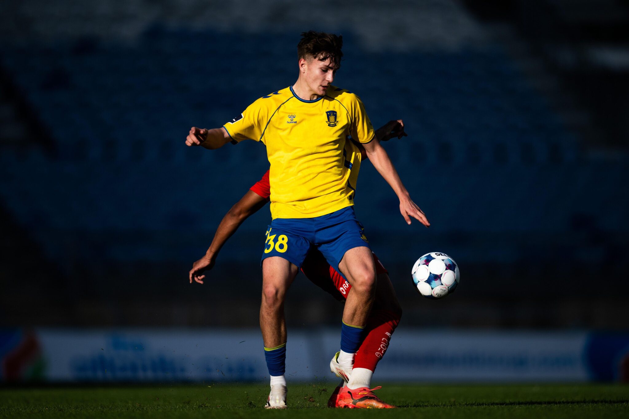 Hvornår får han chancen? Brøndby-juvel bomber løs | Tipsbladet.dk