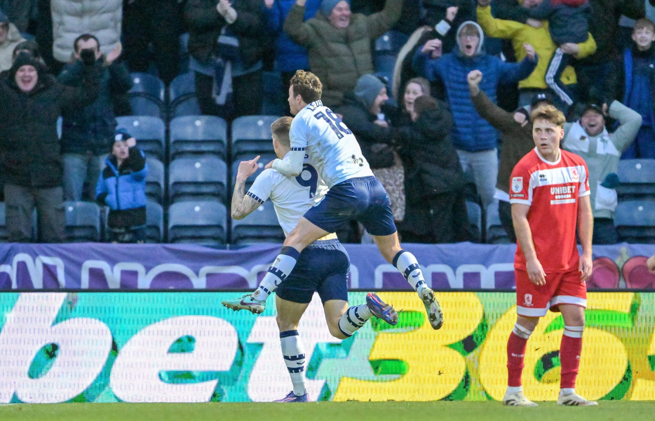 Coventry og Sheffield United jagter den danske bomber Emil Riis