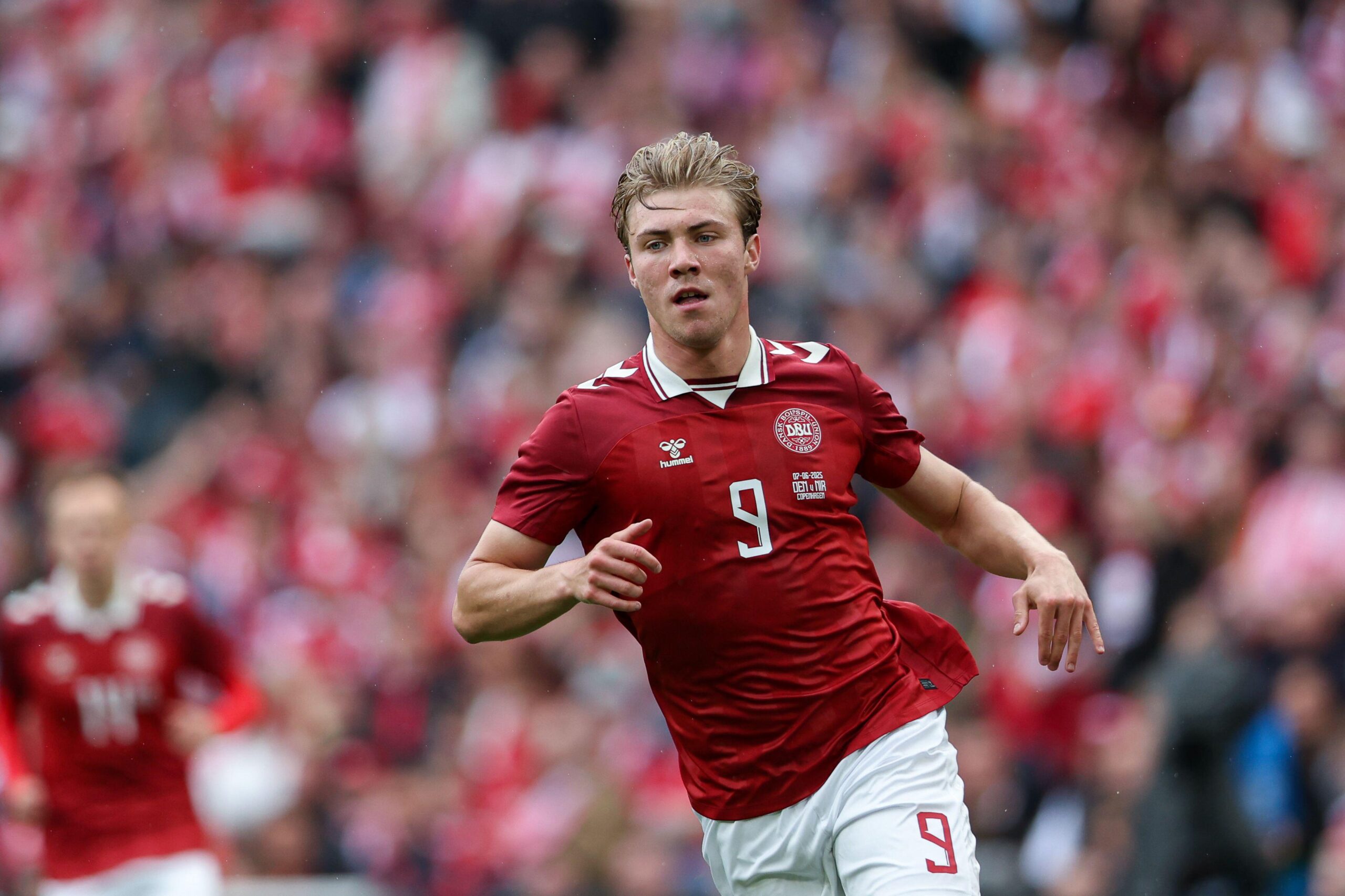 Brian Riemer jubler over Rasmus Højlund | Tipsbladet.dk