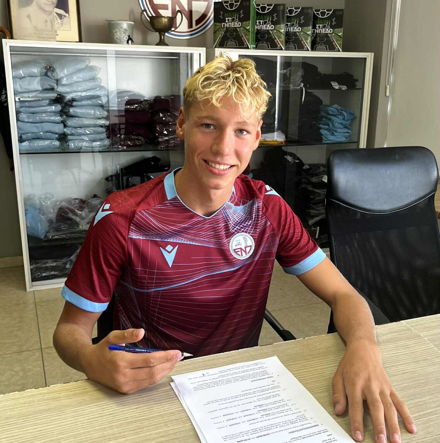 Magnus Høgh Ørum Nielsen skifter til Enosis Neon Paralimni