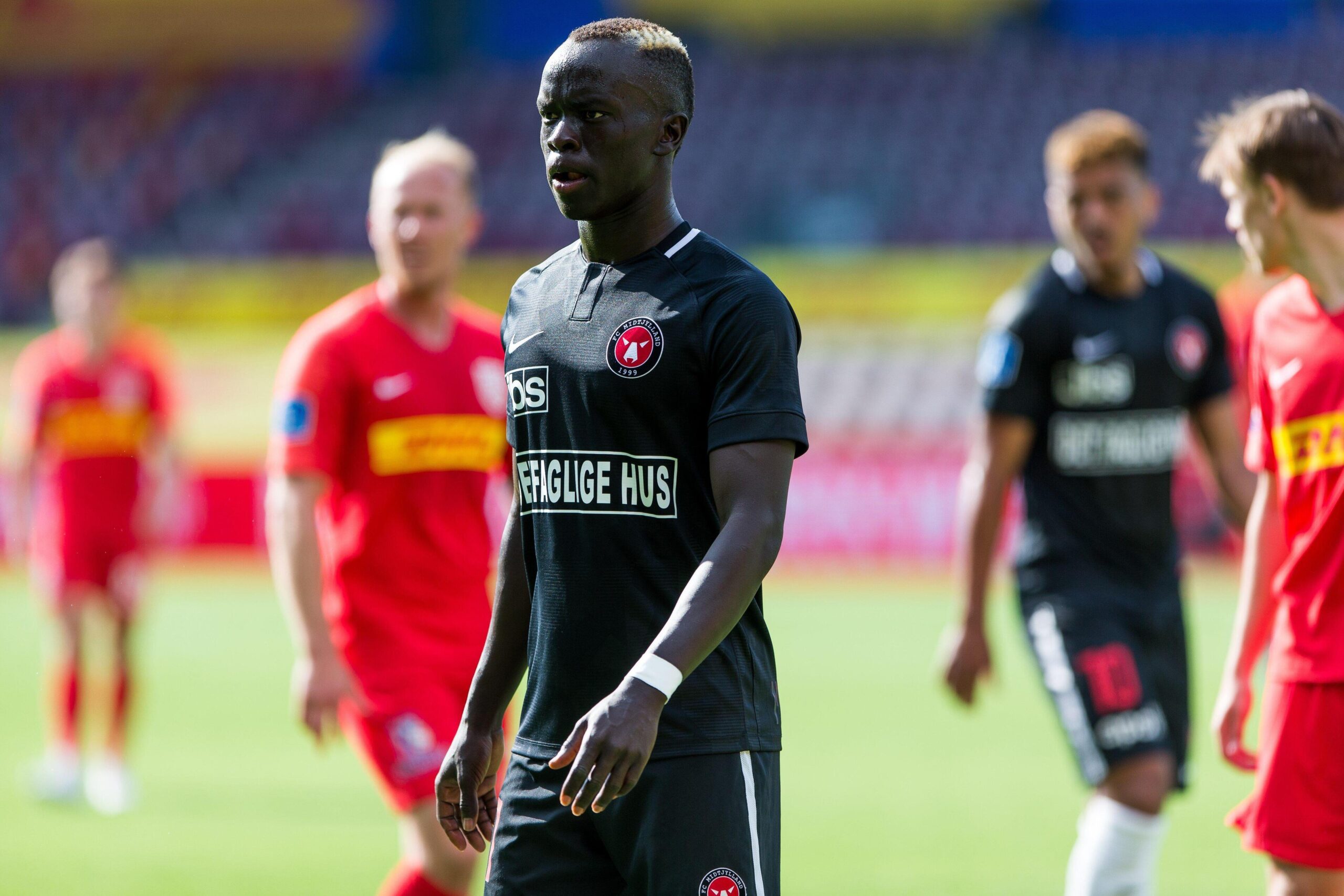 Nu har Awer Mabil stor succes