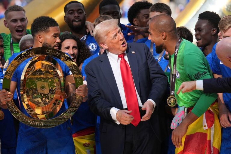Donald Trump ventes at bryde VM-tradition | Tipsbladet.dk